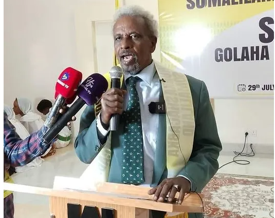 Dr. Maxamed Warsame Ducaale Ayaa Loo Doortay Guddoomiyaha Cusub Ee Urur Siyaasadeedka Shacabka ...