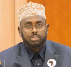 DAAWO: "Muuse Bixi Habarjeclo Kama Xishoon, Inta Uu Hubkii Wareejiyey ...