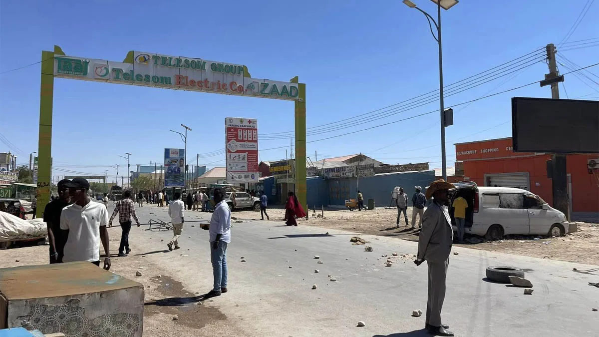 DAAWO: Qaabka Dagaalka Laascaanood Ku Bilawday Oo Garaad C/Laahi ...