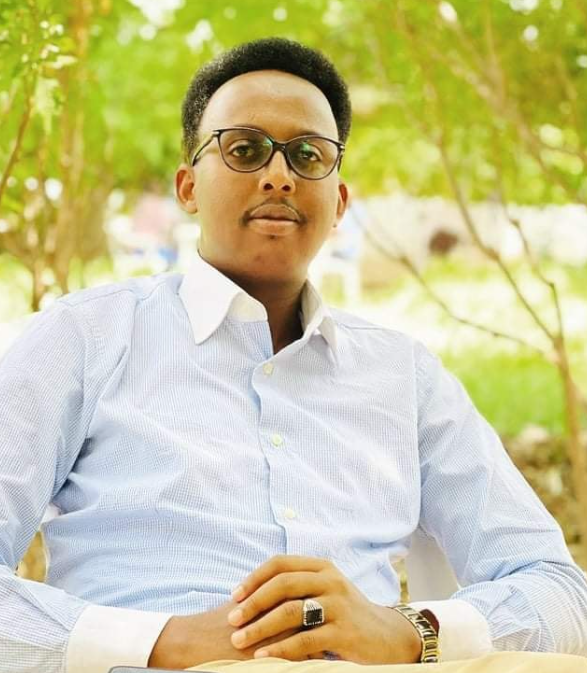 Ganacsatadu Indho Dhaqaale Mooye Indho Kale Kumey Eegin Arrinta.