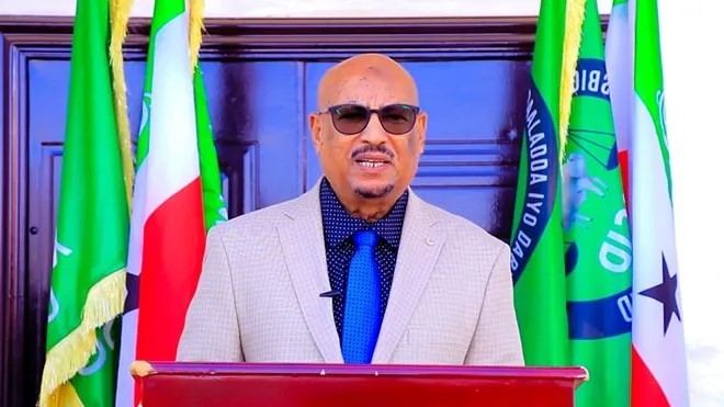 Faysal Cali Waraabe oo Soo Bandhigay Qodobo Lagaga Adkaanayo Cadawga S/land