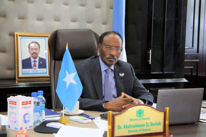 Wasiirka Maaliyadda oo ka hadlay horumarka Maaliyadda ee dalka