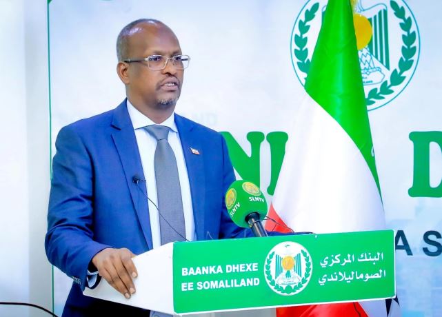 DEG DEG: Gud. Baanka Somaliland Oo Ka Hadlay Qiima Dhaca Lacagta SLAND