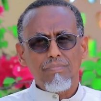 Dhakhtar Baabad Tahayo,Dhaqaale Umma Baahnide,Siyaasada Dhibkeed Dhaaf.