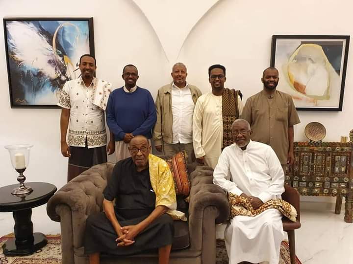 Xildhibaan Faratoon Oo Booqasho Ugu Tagay Madaxweynihii Hore Ee ...