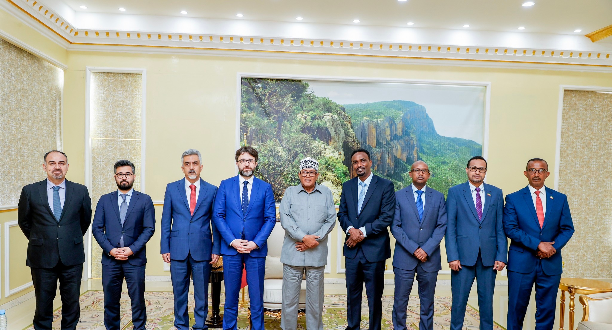 Somaliland iyo Turkiga oo ka Wada Hadlay Horumarinta Kaabayaasha ...